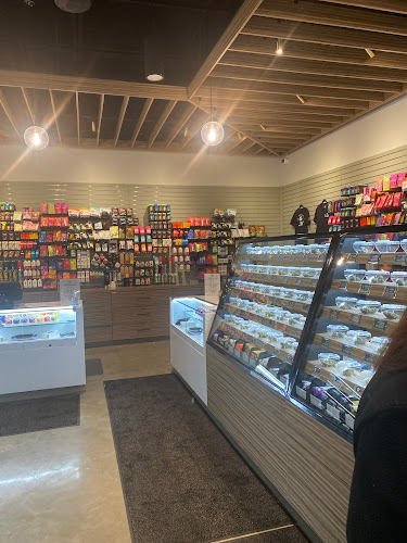 LIV Cannabis - Lansing Lansing, Michigan - Rollingcanna.com