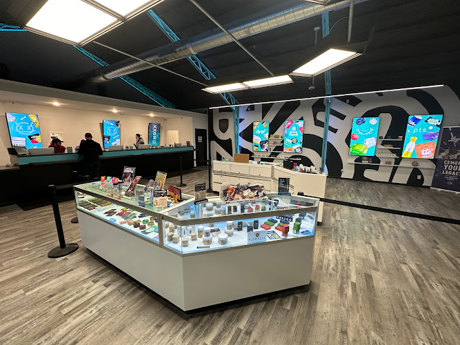 NOXX Cannabis - East Peoria East Peoria, Illinois - Rollingcanna.com