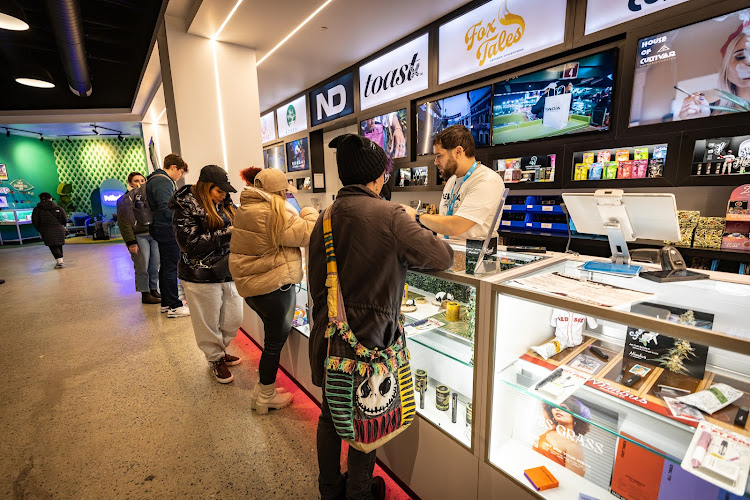 New Dia Fenway Weed Dispensary Boston Boston, Massachusetts ...